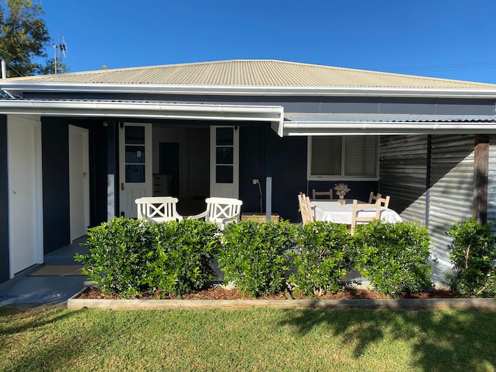 Minutes To Mollymook/milton - Burrill Lake Cottage - Ulladulla