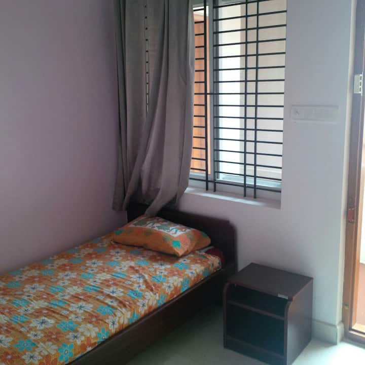 Melrose Place Gokulam Cozy Studio Apartment. - 邁索爾縣