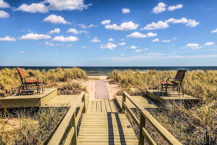 Westhampton Home - ¡Playa Privada, Piscina Y Terraza! - Westhampton Beach, NY