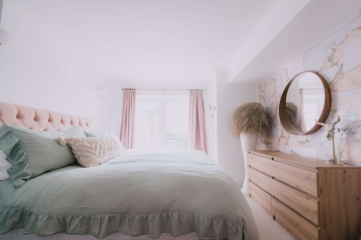 Stunning 3 Bed V-close To Fistral Beach W/parking - Newquay