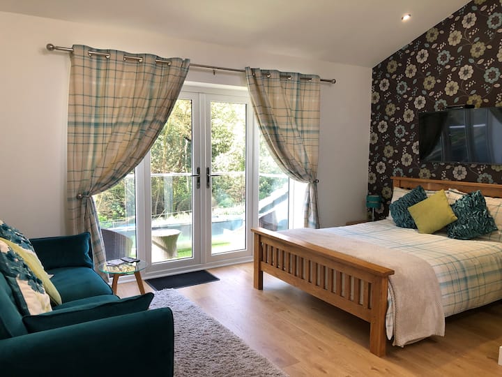 Beautiful Apartment For 2 With Balcony - St Austell