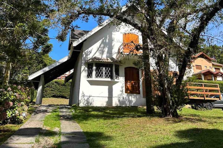 Casa Em Campos Do Jordão - Campos do Jordão