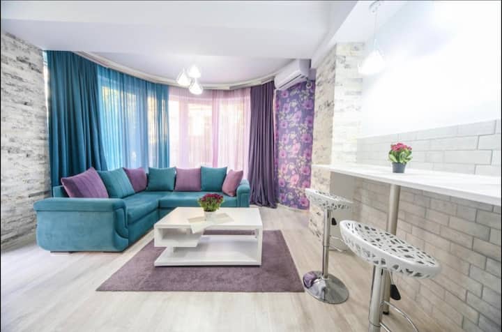 50 Steps From Funicular - Tbilisi