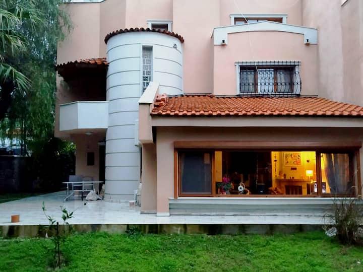 ÇAm Ağaçları Arasında Büyük Bahçeli Huzur Köşkü - Urla