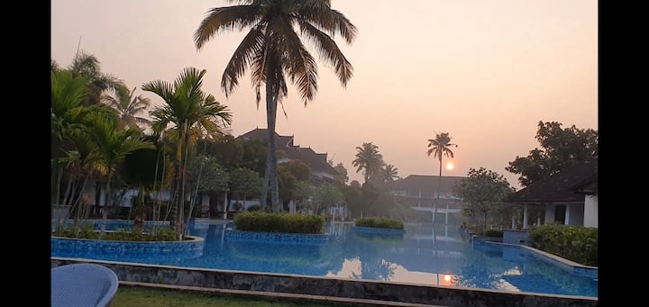 Pool Facing Luxury Cottage - Kumarakom - Kumarakom