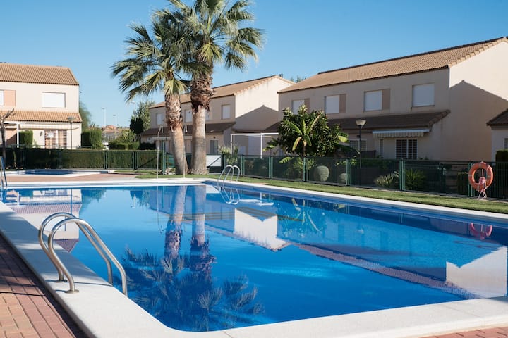 Adosado Con Piscina Y Padel En Novaoropesa I, 47 - Oropesa del Mar