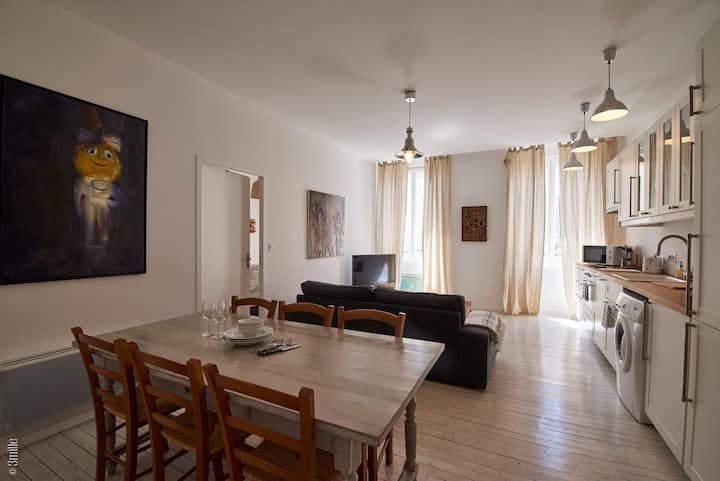 Apartamento De Dos Dormitorios En Pauillac En Segunda Planta. - Blaye