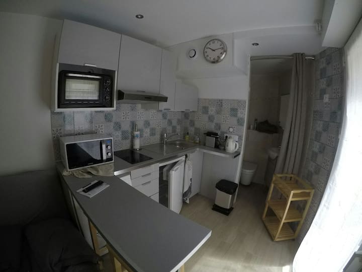 Charmant Studio Cosy
Très Fonctionnel Levallois - ibis Levallois Perret
