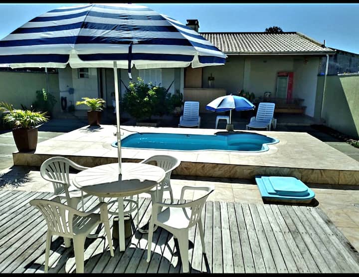 4 Quartos Com Piscina - 10 Pessoas - Guaratuba