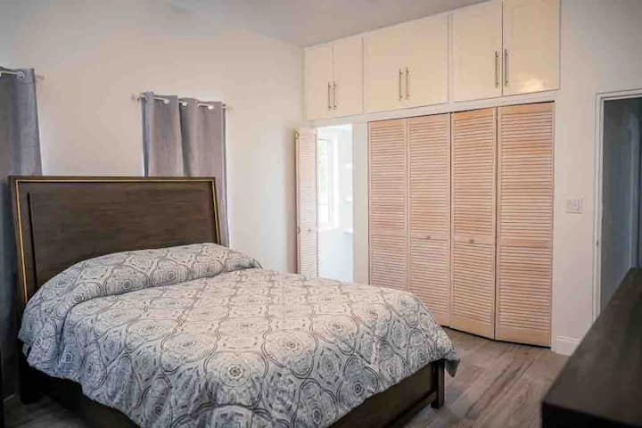 New Luxury 2 Bedroom Apartment - Antigua and Barbuda