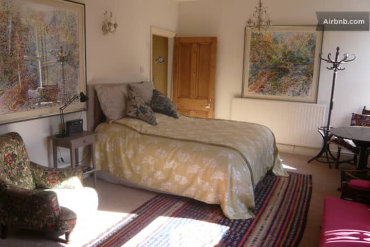Quiet Town Centre House Kilim Room - Harrogate