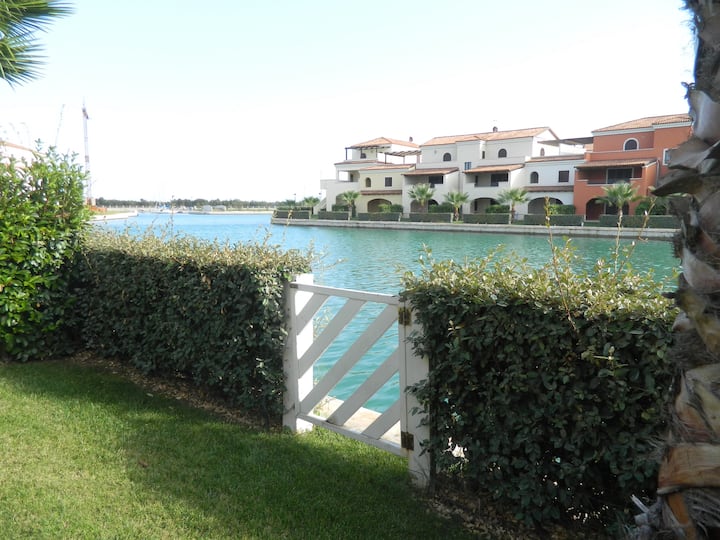 Piso Con Jardín Y Amarre Privado Para Barco De 12 - Policoro