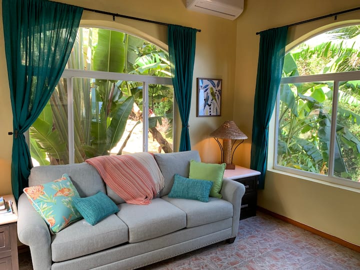 Island Life With The Comforts Of Home - East End
