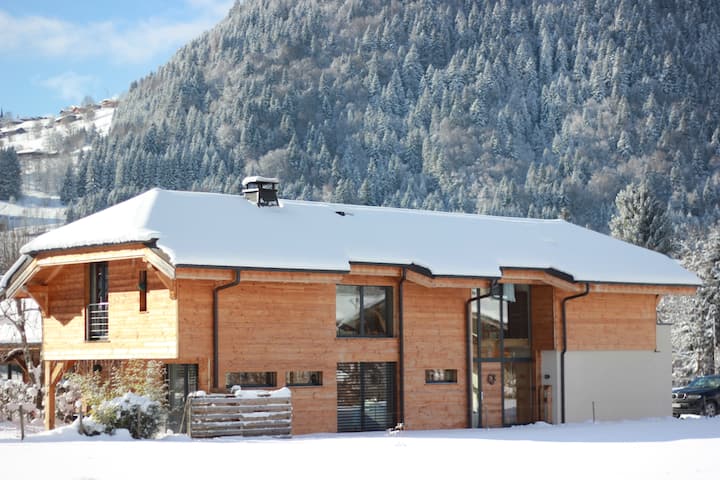 Chalet Contemporáneo De Morzine - Morzine