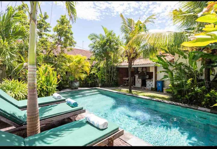 Tropical Private Room Canggu 5 By Rios Guest House - Canggu