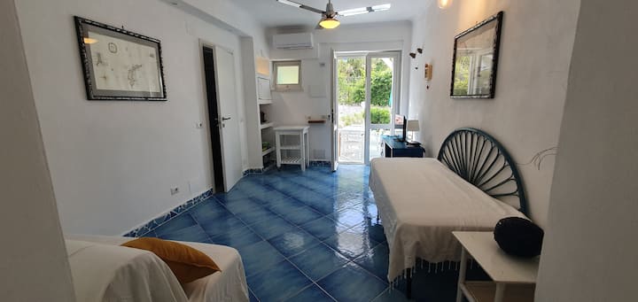 Grazioso Appartamento Al Centro Di Ponza Porto - Ponza