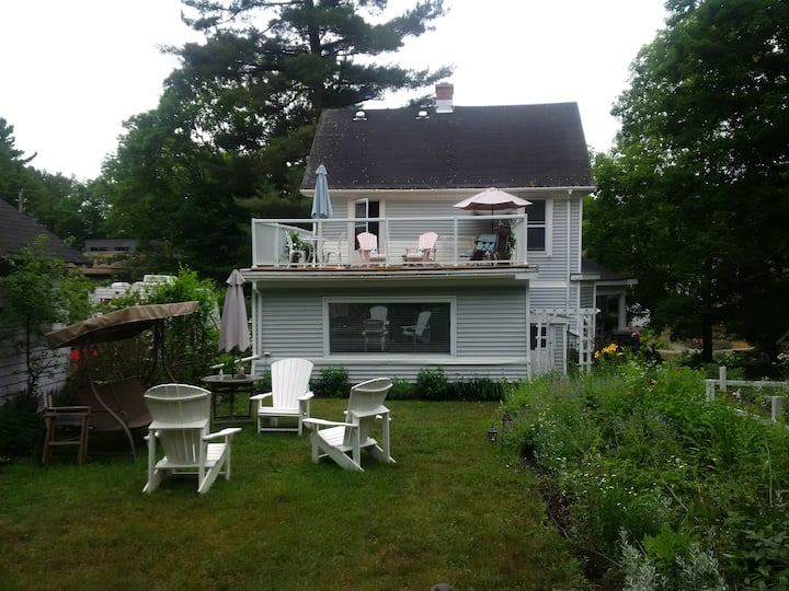 Mrs. T.'s Bnb Wheatley Room - Parry Sound