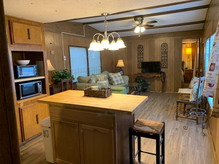 Happy Trailin' To You!  - 3bed/2ba - Bryan, TX