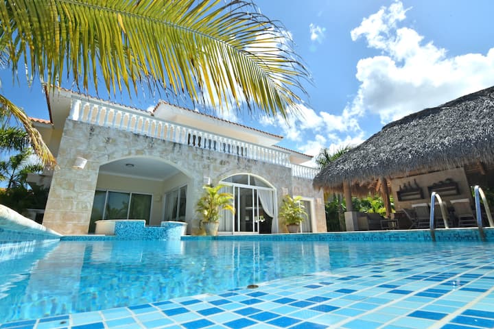 Punta Cana 5br Friends Villa + Free Bonus - Punta Cana
