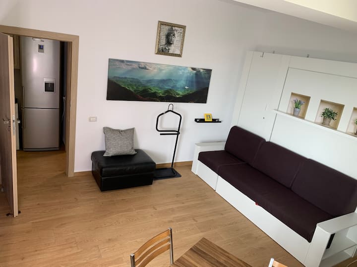 New Flat - Beach At 50m, Night Life Area, 4 People - Constanța