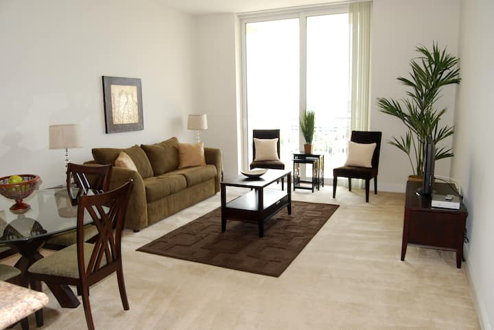 1br/1ba South Miami Gem - Walk To Dadeland Mall - South Miami, FL