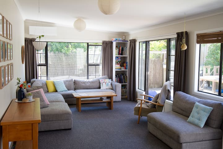 Sunny Family Home In Central Mount Maunganui - Mount Maunganui