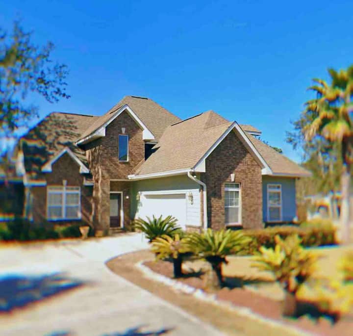 Water Access Just One Block Away & Close To Beach! - Navarre Beach, FL