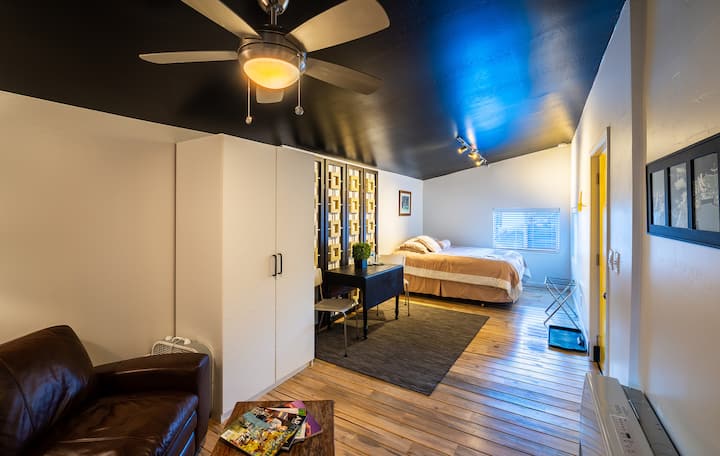 #3 Downtown Condo Walk To Breweries, Diners & Nau! - Arizona