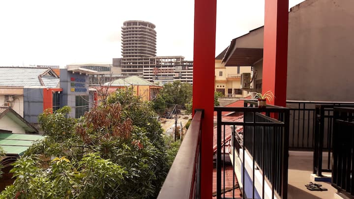 Your Private "Colorful House" 100m To Big Mall - Samarinda