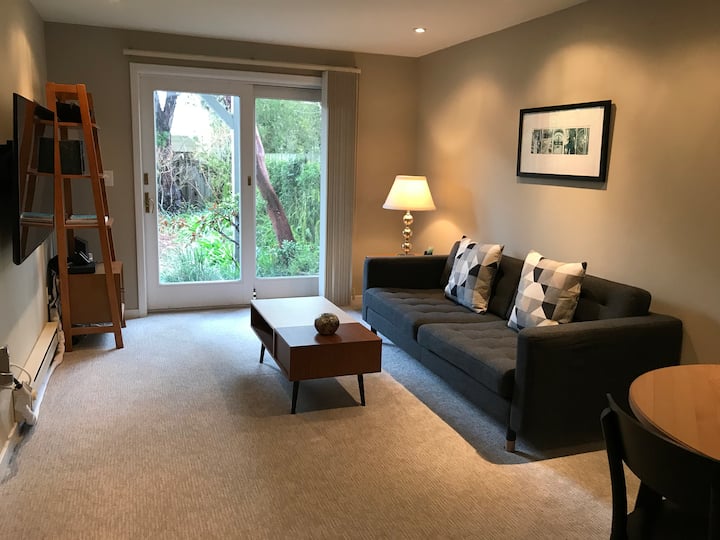 Chic Modern And Quiet Marina 1-bdrm Apartment - San Francisco, CA