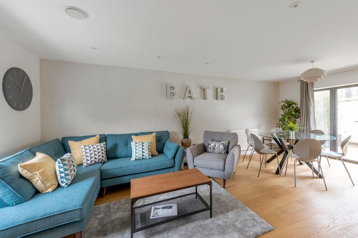 Beautiful 3-bed House In Bath With Free Parking - Bath