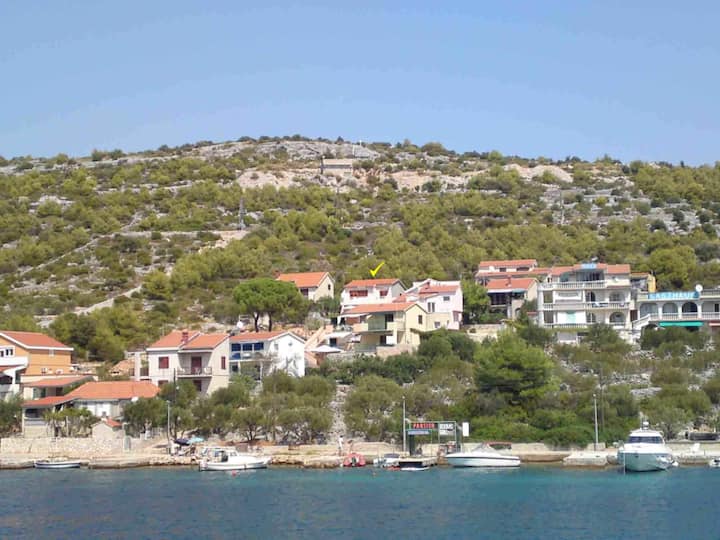 Charming Apartment On Lovely Island - Jezera