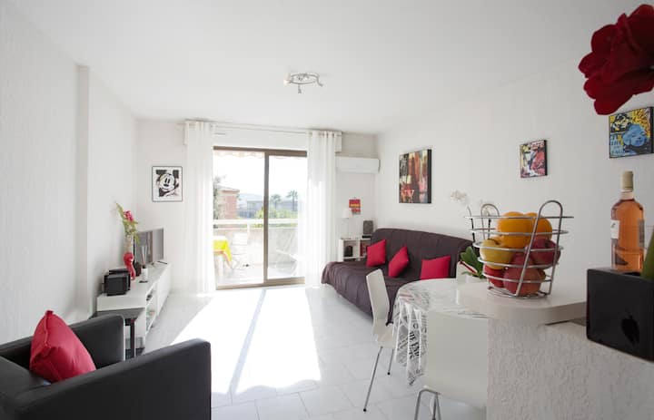 Grand Studio Climatisé Avec Balcon - Sanary-sur-Mer