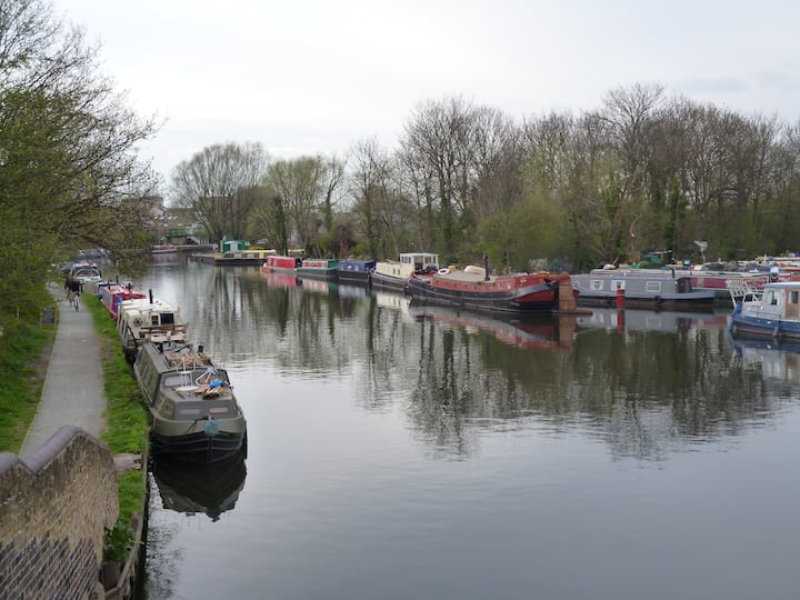 Gorgeous Family Riverside Flat - Leyton