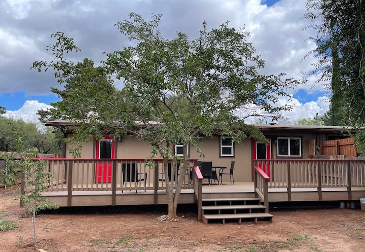 Coffee Pot Rock Views W/ Electric Vehicle Outlet - Sedona, AZ