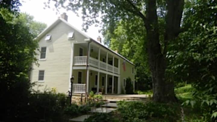 Entire 21 Acre Flower Farm In Md - Frederick, MD