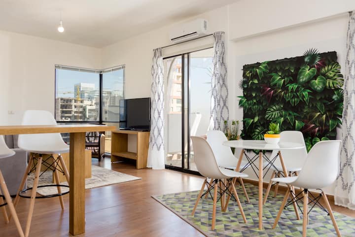 1bd Artsy Clemenceau - Power 24/7 + Balcony - Lebanon