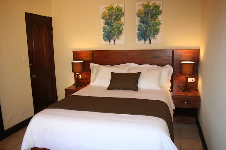 Apartment Escazu, Air Conditioning, Wi-fi, Parking - San José