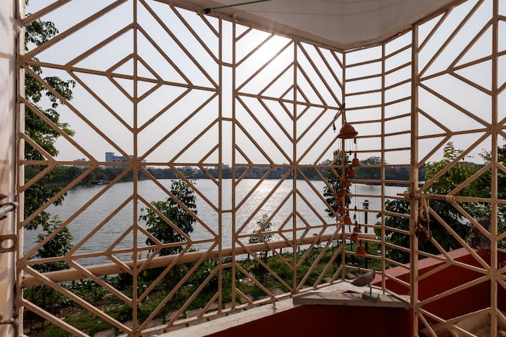 Lakeside Oasis Patuli - Kolkata