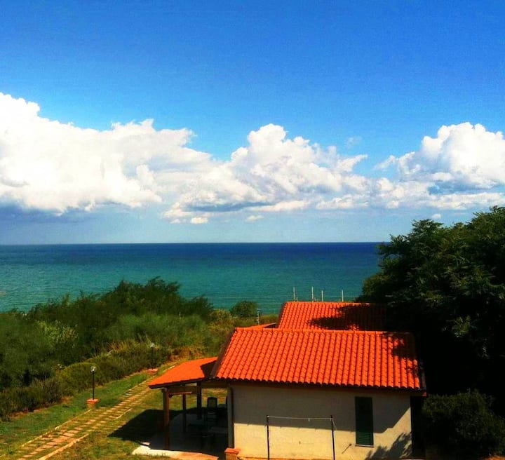 Marina di Chieuti Vacation Rentals & Homes - Puglia, Italy, Italy | Airbnb