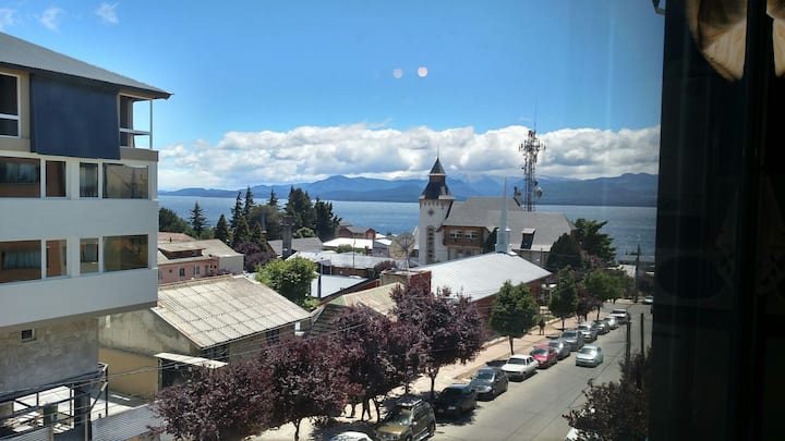 Centric Apartment With Beautiful Lakeview! - San Carlos de Bariloche