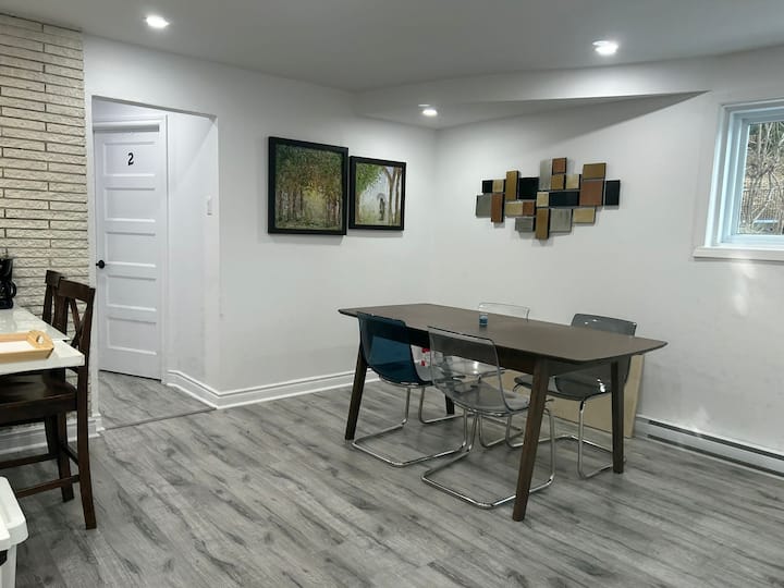 Nice And Spacious Bedroom - Laval