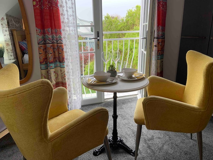 2 Boutique En Suite Luxury Bedrooms Sleeps 6 - Bournemouth