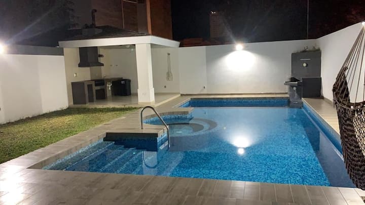 Disfruta La Casa Bacalao Con Amigos Y Familia - Mazatlán