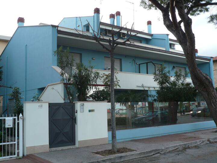 Apartments In A Seaside Villa - Roseto degli Abruzzi