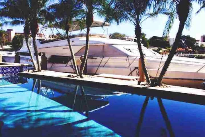 Snowbird’s Paradise. Waterfront Intracoastal. - Deerfield Beach, FL