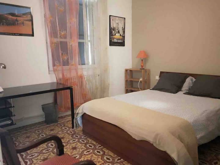 Chambre Chez Anne Et François - Istres