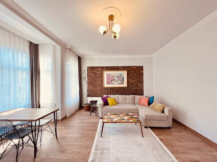 Osmanbey Merkez’de Taksim Ve Nışantaşı ÇOk Yakın - Şişli