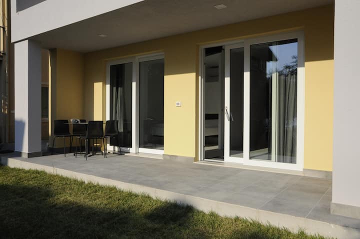 Two-room Apartment N 11 Ground Floor 2/4 People - Malcesine
