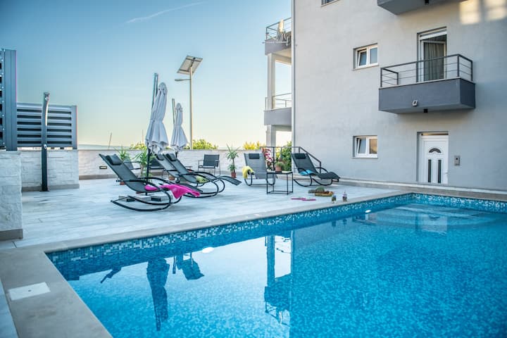 Luxury Pool House **Sweet Dreams** For 10 Persons - Omiš